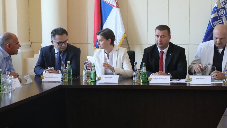 Brnabić u poseti Prokuplju - Politika - Dnevni list Danas