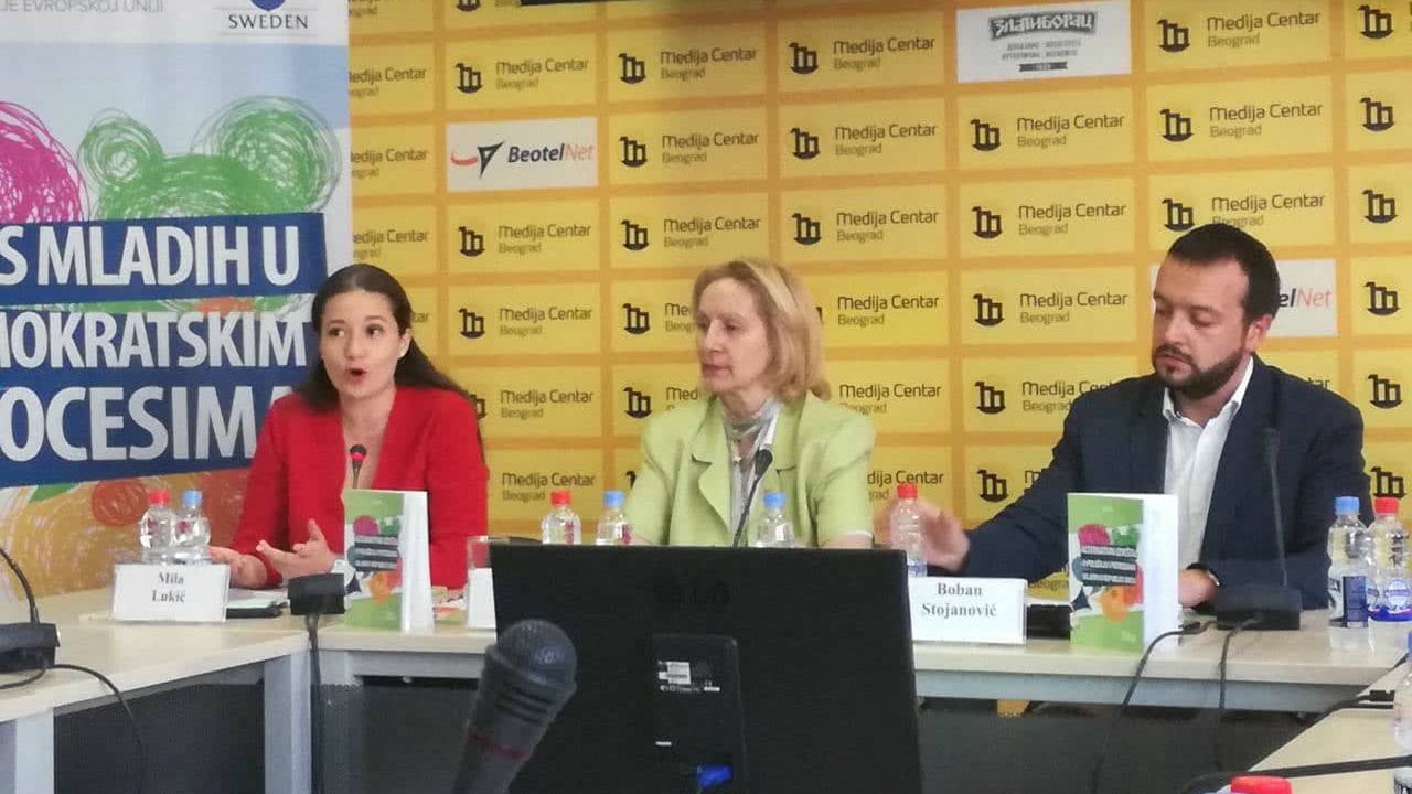 Mladi u Srbiji više veruju vojsci i policiji nego Vulinu i Stefanoviću - Društvo - Dnevni list Danas