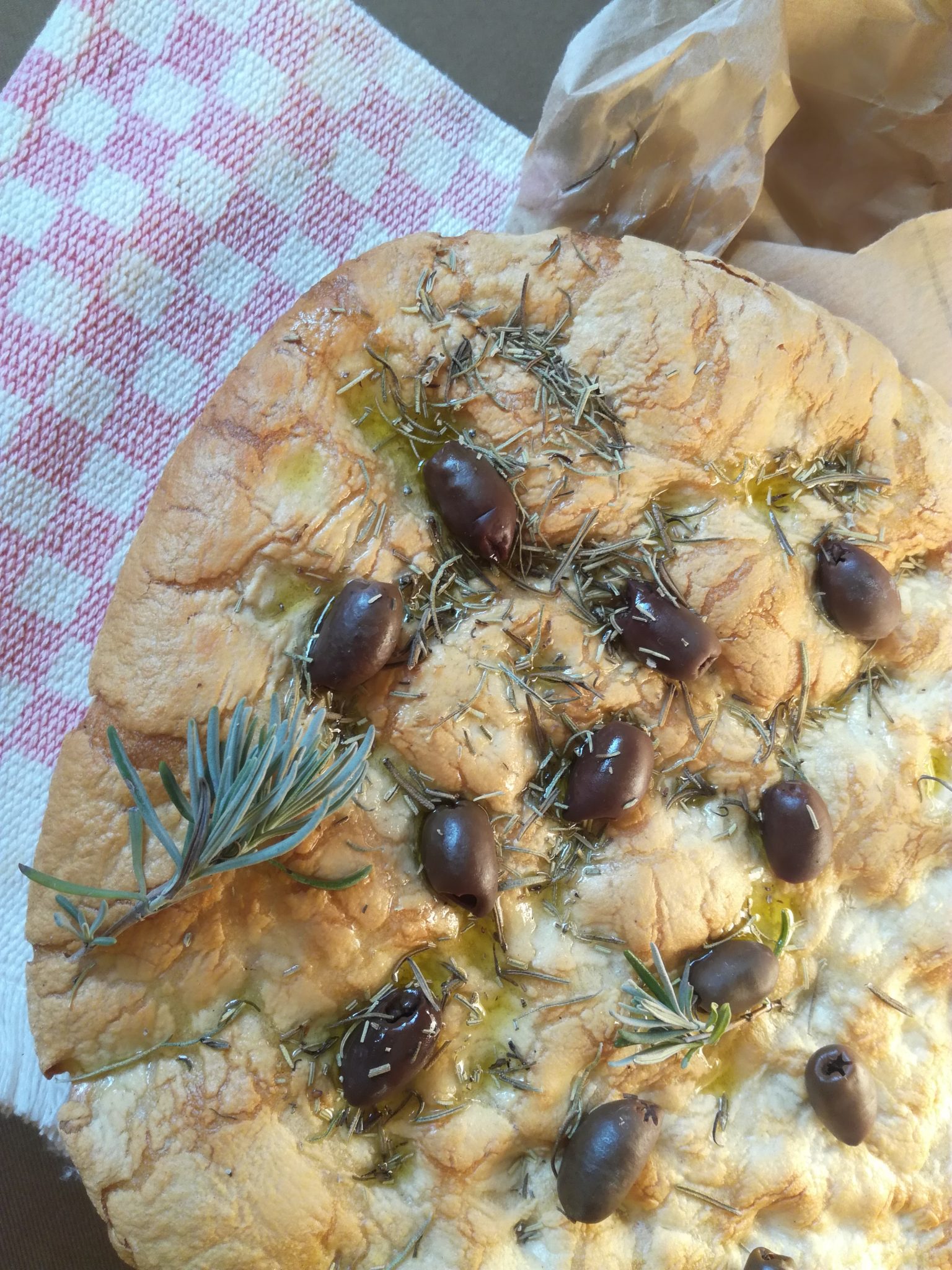 Fokača - italijanska pogača (recept) - Život - Dnevni list Danas