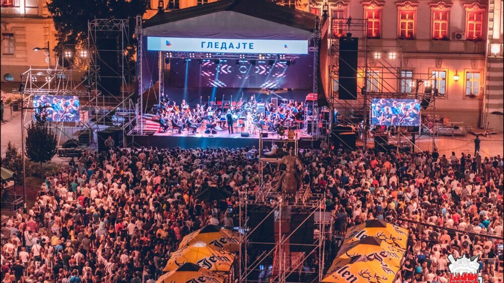 Tri tenora na Zrenjaninskim Danima piva - Kultura - Dnevni list Danas