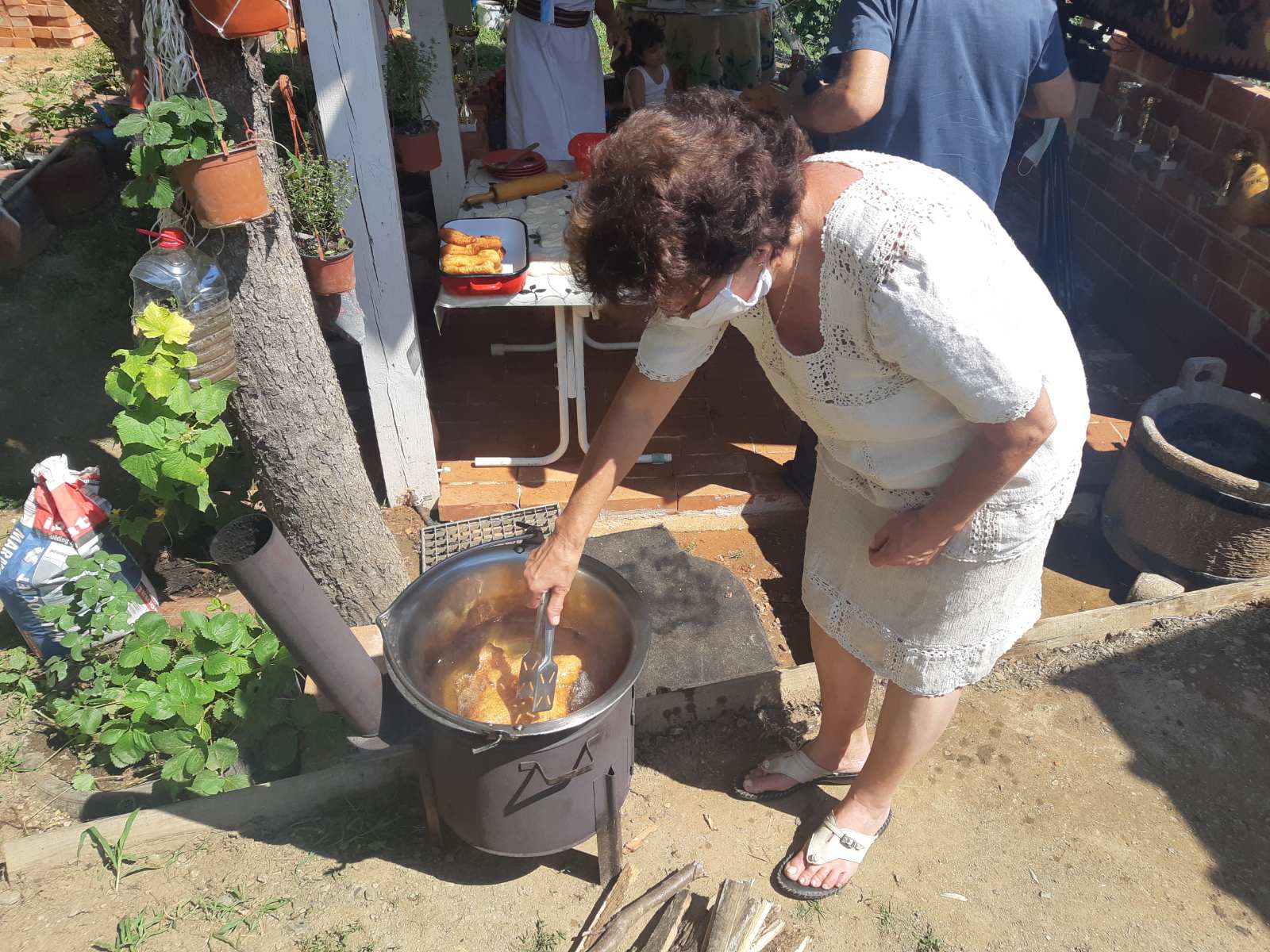 Kako se spremaju plašinte ili vlaške palačinke - Recepti - Dnevni list ...