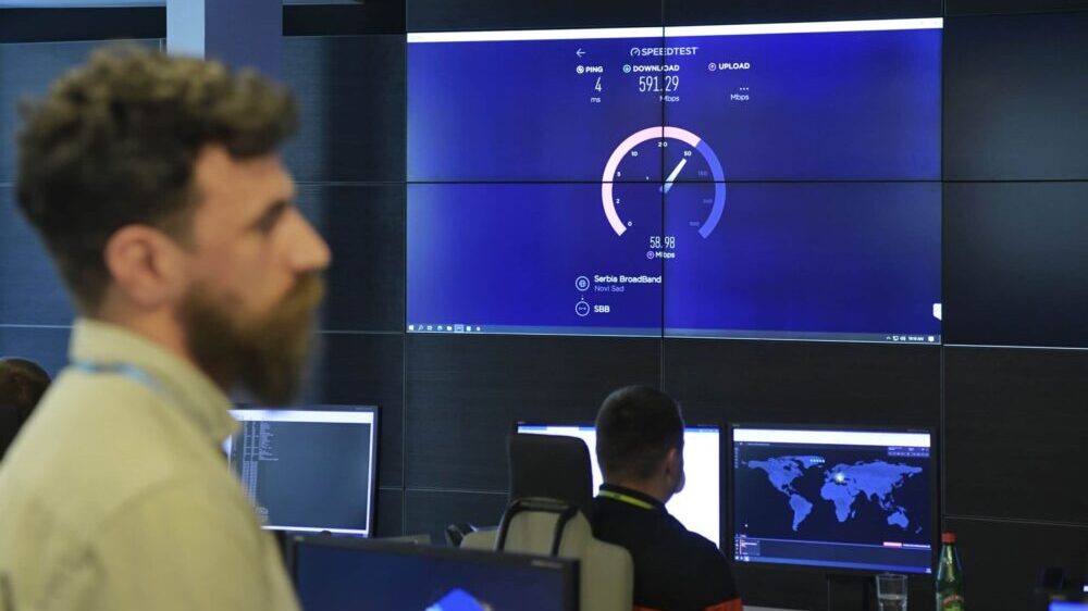 Najbrži internet u Srbiji od danas još brži - Društvo - Dnevni list Danas