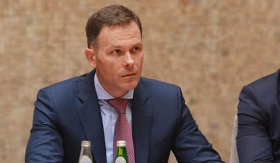 Biografije svih 28 ministara u novoj Vladi Srbije - Politika - Dnevni list Danas