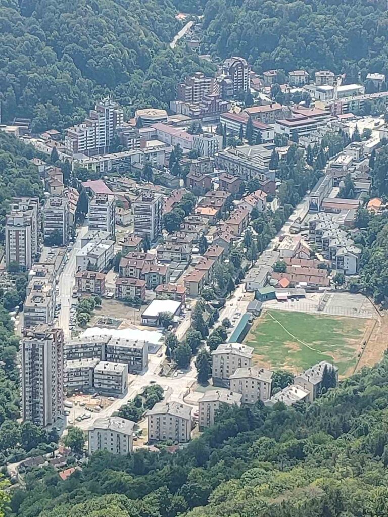 Majdanpek: Rudnik bakra na reci Pek ili kraće Majdanpek - Društvo ...