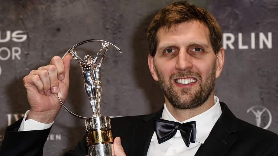 Dirk Novicki dobija statuu u Dalasu - Sport - Dnevni list Danas