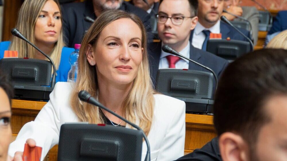 "Mladić ili Tot, u čemu je razlika među zločincima": Anna Oreg ...