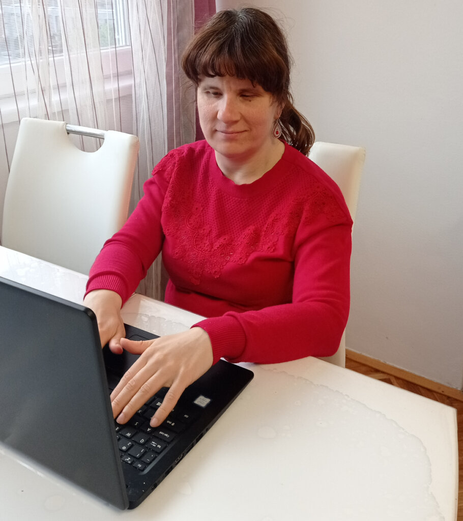 Slepe i slabovide osobe: Čitači ekrana kao prozor u svet - Društvo - Dnevni list Danas