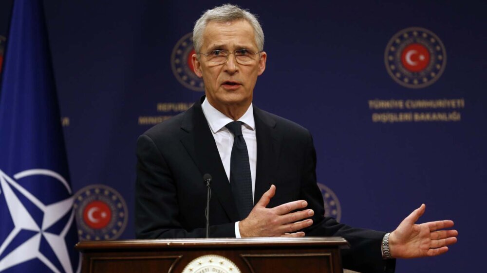 Razgovarli Stoltenberg i Borelj: Kfor i NATO će nastaviti da obezbeđuju sigurnost na Kosovu ...