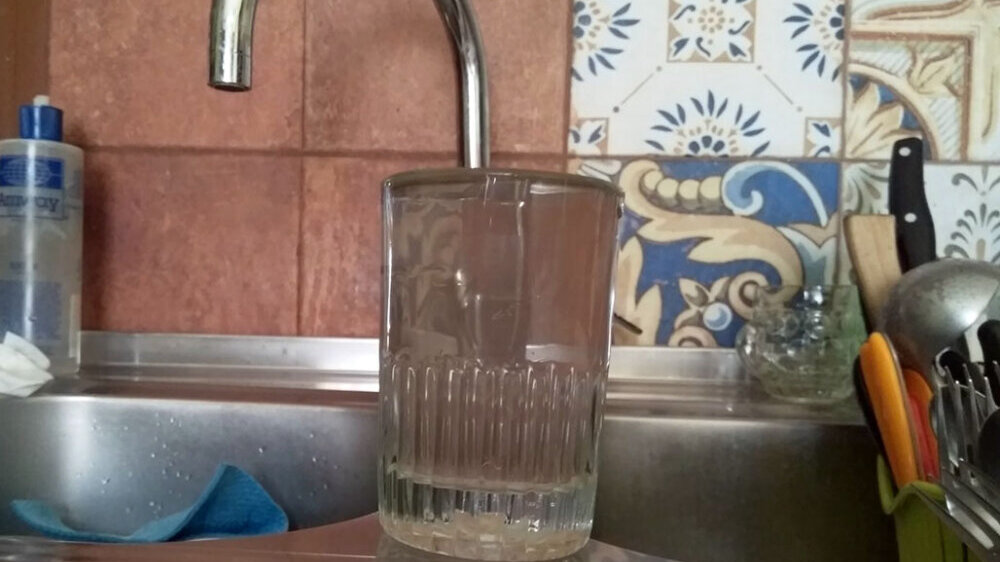 U užičkom soliteru iz slavina tekla prljava i topla voda, stanari ...