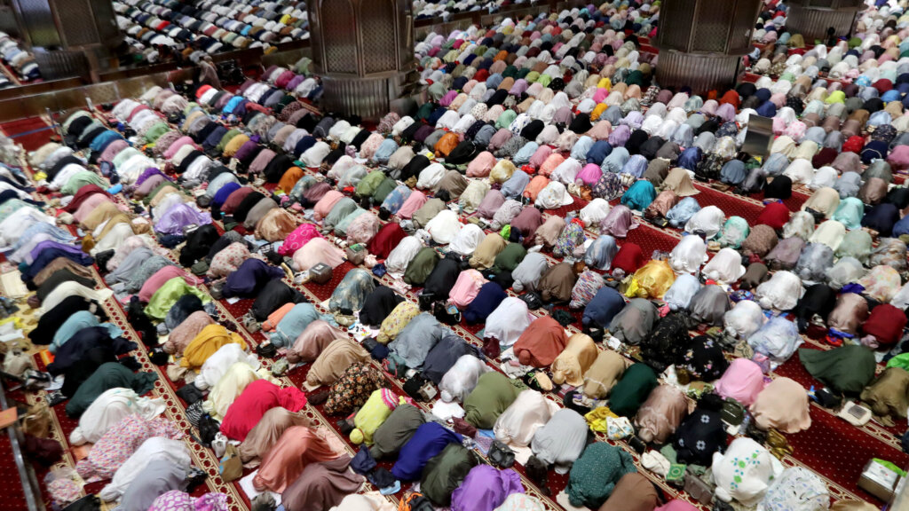 Počeo Ramazan, sveti mesec posta u islamu - Društvo - Dnevni list Danas