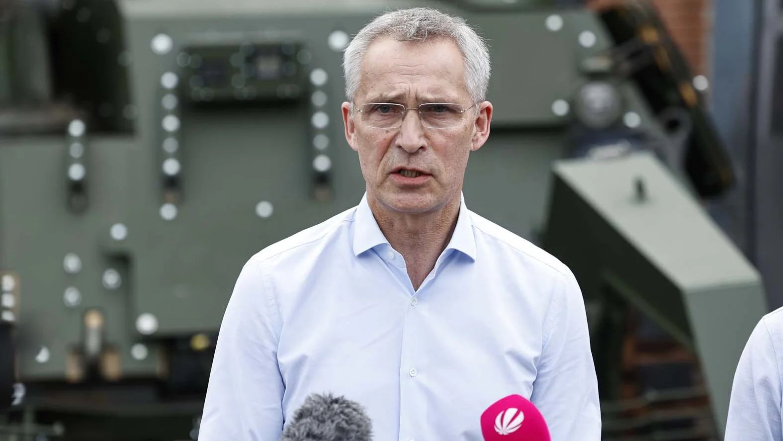 Stoltenberg: Situacija na Kosovu napeta i teška - Politika - Dnevni list Danas
