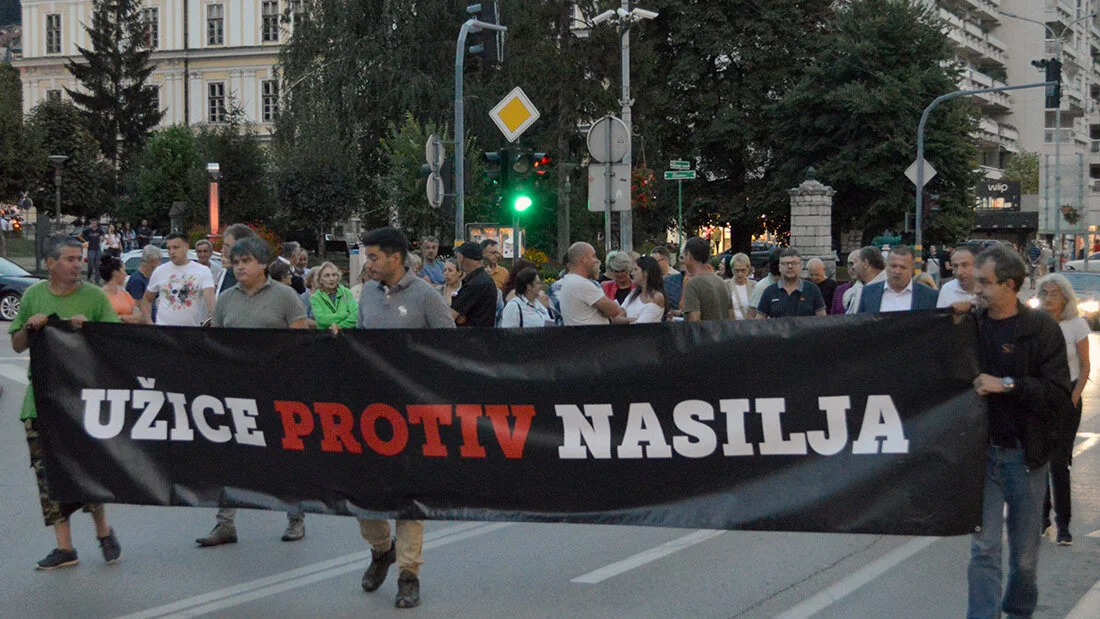 Protest „Užice protiv nasilja“ u četvrtak: Vlast nudi parizer i pretnje ...