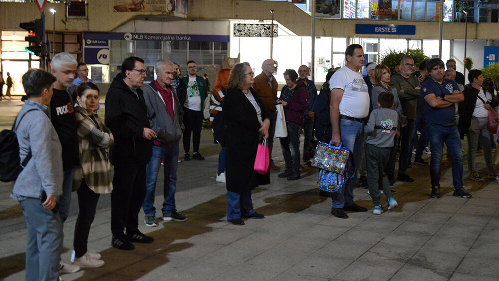 Protest „Užice protiv nasilja“: Izgubili smo pravo na dostojanstven ...