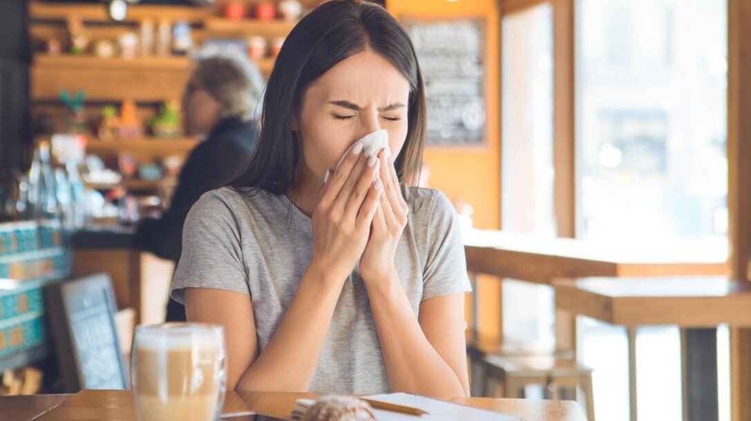 3 simptoma pirole: Deluje kao prehlada, ali može da bude i novi soj ...
