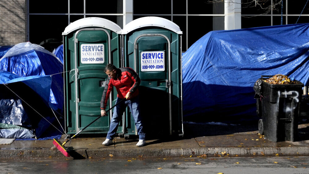 Pojačane ilegalne migracije u EU - članice traže različita rešenja za problem - Svet - Dnevni ...