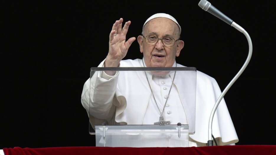 Vatikan: Operacija promene pola i surogat materinstvo teške povrede ...