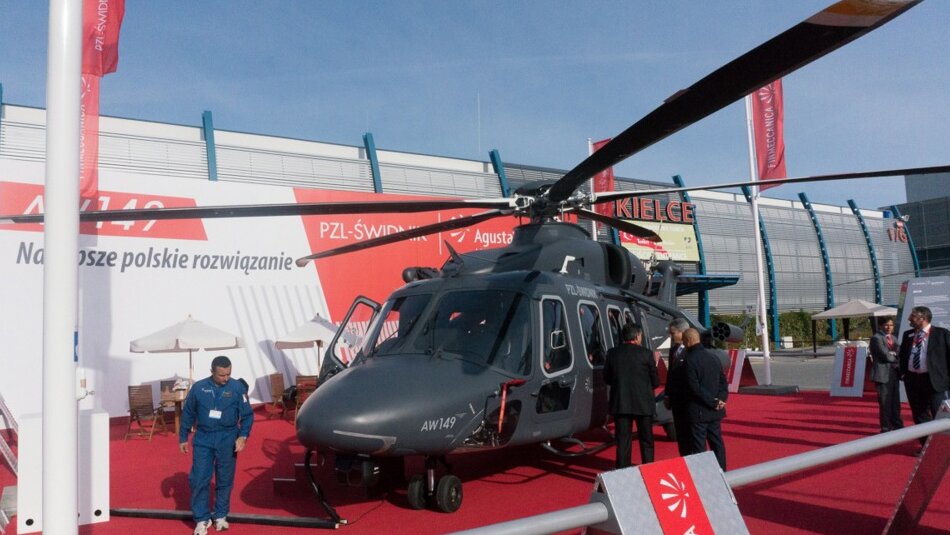 Potpisan ugovor sa Italijom: Vlada Severne Makedonije kupuje helikoptere - Region - Dnevni list ...