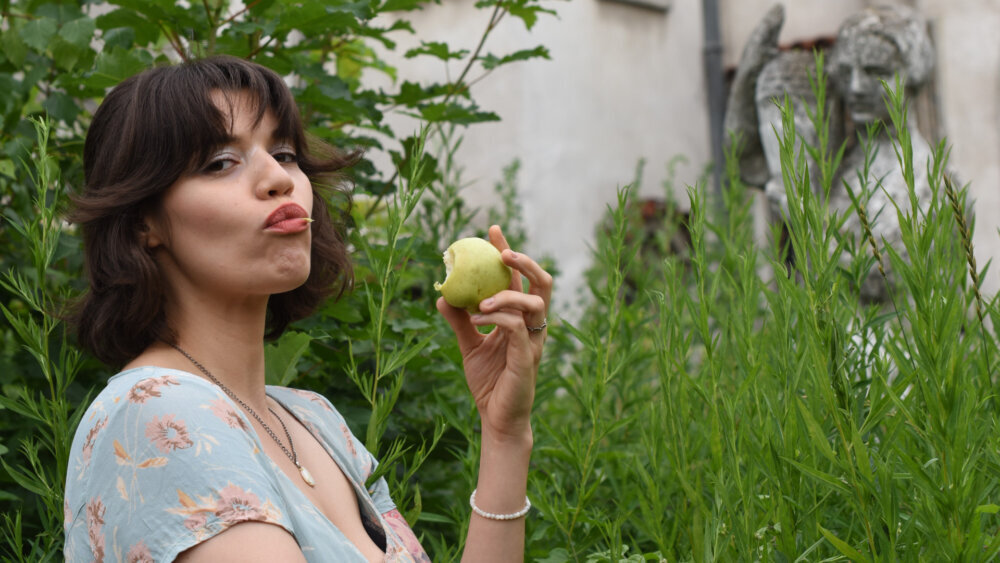 Čitam/Slušam/Gledam – Dea Džanković: Evo preporuka umetnice - Kultura ...