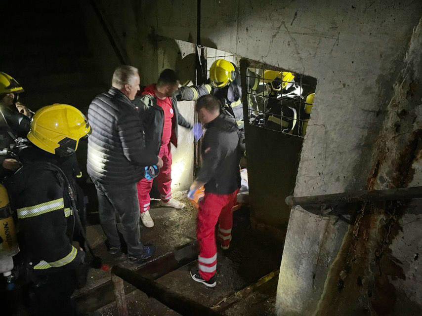 Sudar vozova u tunelu kod Pančevačkog mosta: Četiri osobe odvezene u Urgentni centrar, nema ...