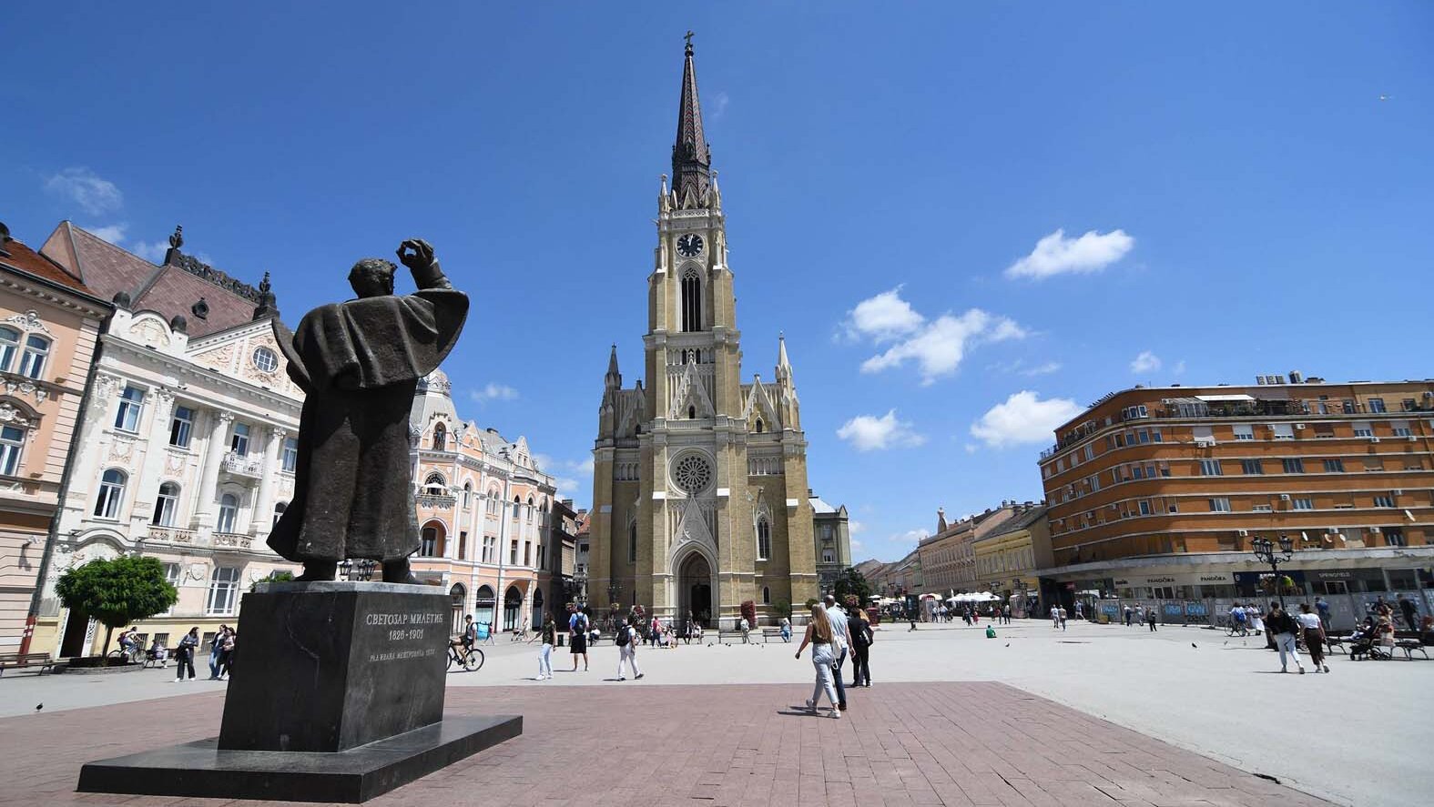 Otkazan Pasaž fest u Novom Sadu, organizatori navode da se program danas prepoznaje na ulicama ...