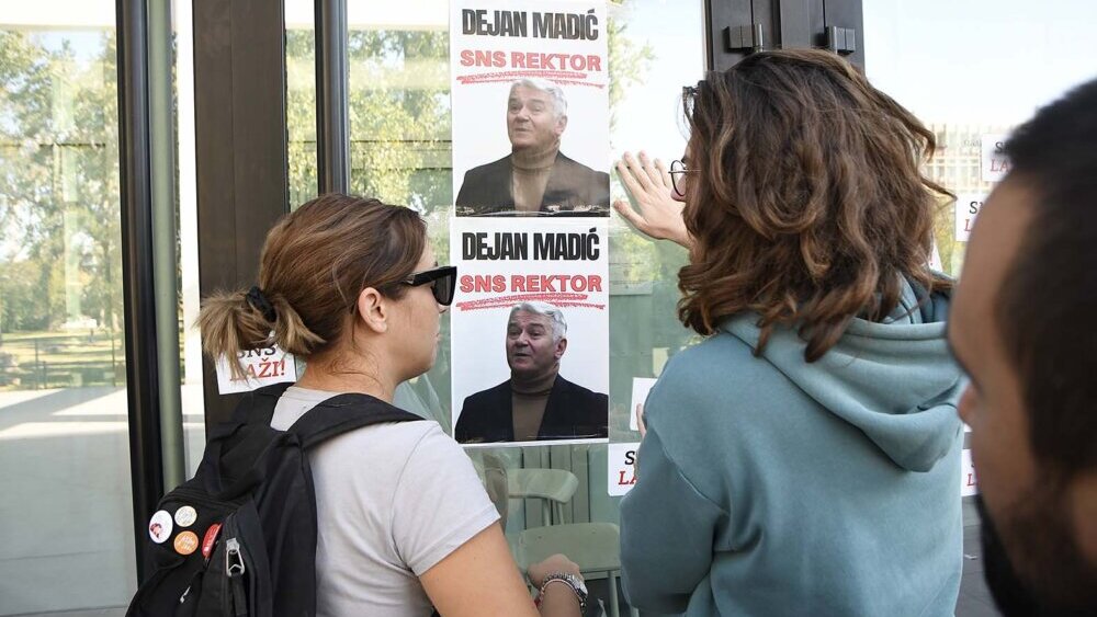 Ognjen Dopuđ potvrdio da je bio sa obezbeđenjem ispred Rektorata u Novom Sadu: Šta kaže zbog ...