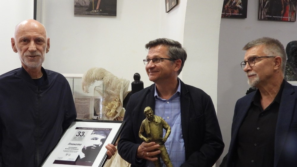 Željko Popović ─ čuvar srpske tradicije i kulture na Krfu - Kultura ...