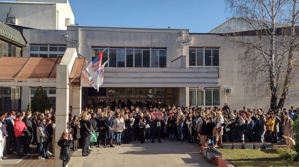 Procesuiranje svih lica koja su napala profesore i studente: Proglašena potpuna blokada ...