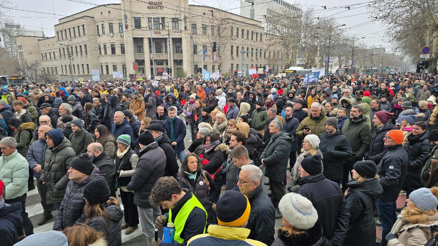 "Nastavlja se nezakonit pritisak i progon": Studentkinji beogradskog ...