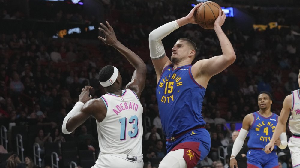 Jokić se oporavio od povrede, Denver pobedio: Novi tripl dabl najboljeg košarkaša na svetu ...