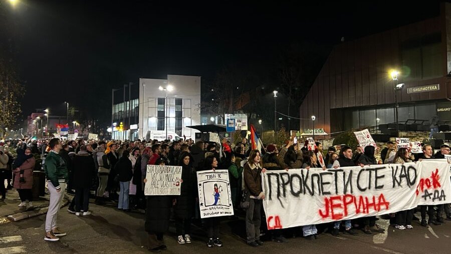 „Nećete nas više gaziti“: Protest građana i u Smederevu (VIDEO ...