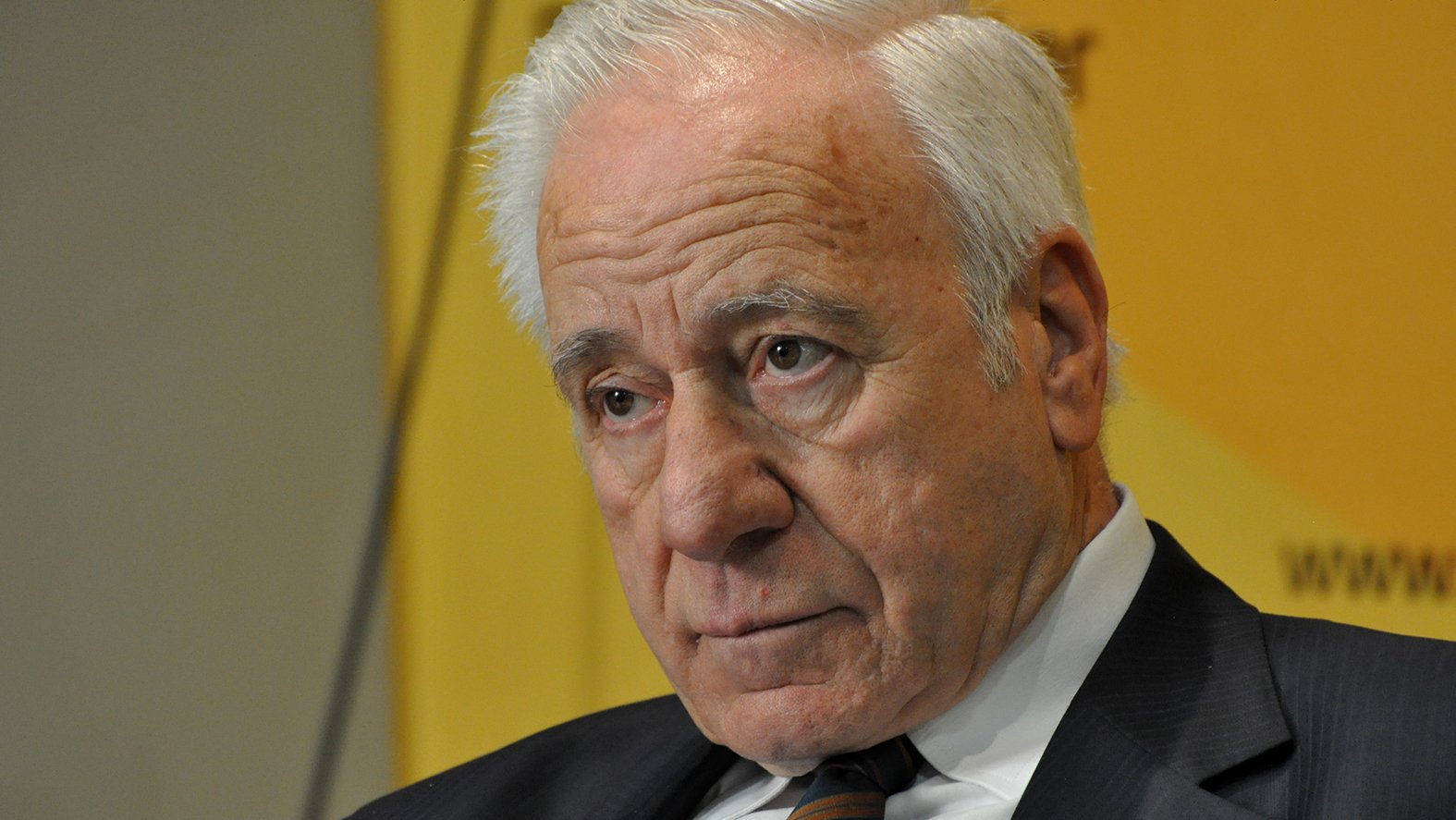 Komazec: Zaduženost Srbije skoro 108 milijardi evra, nismo ekonomski ...