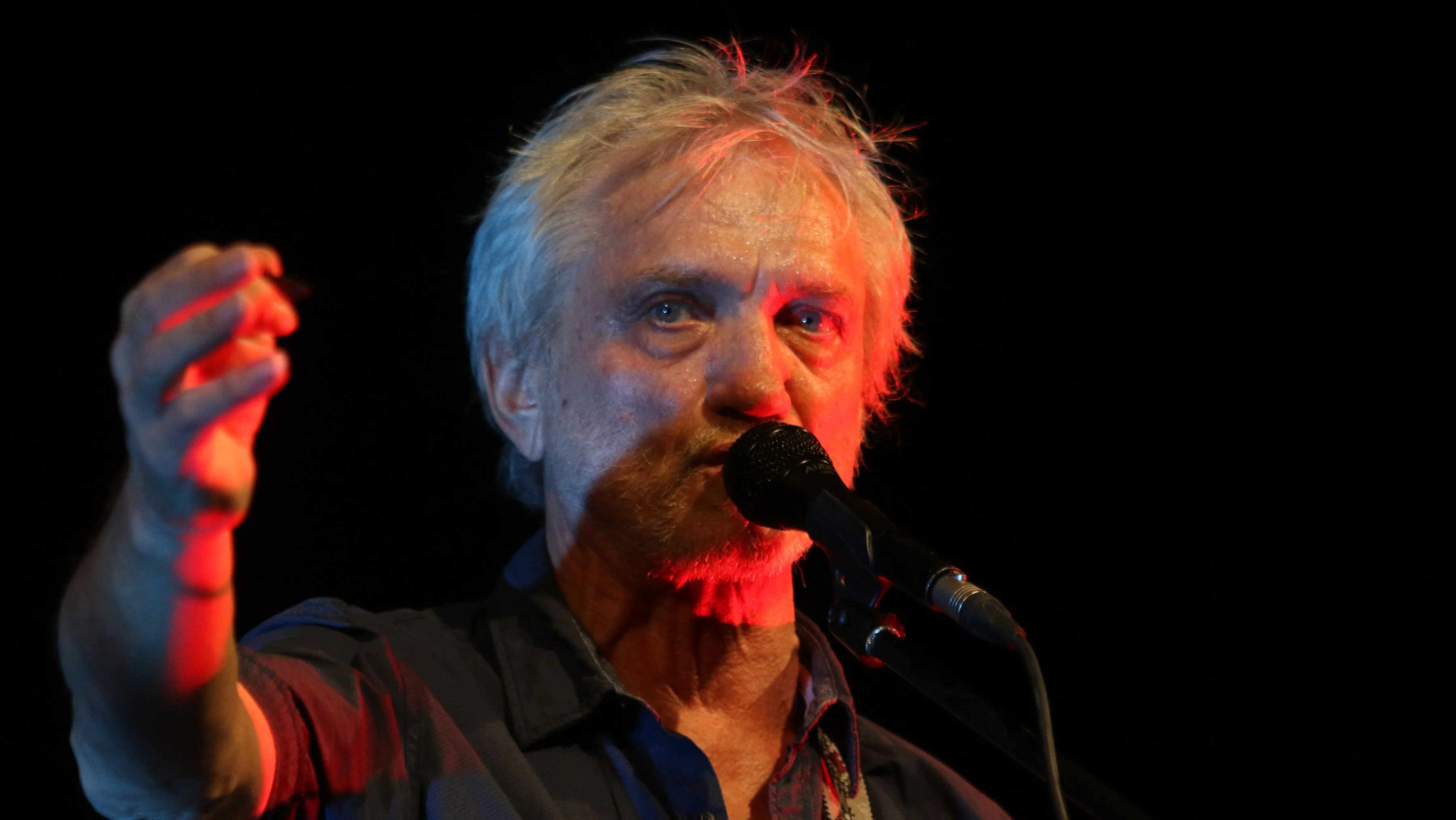 Rundek za Danas: Ponosan sam što se moje pesme vezuju za skupove koji u sebi nose pozitivne ...