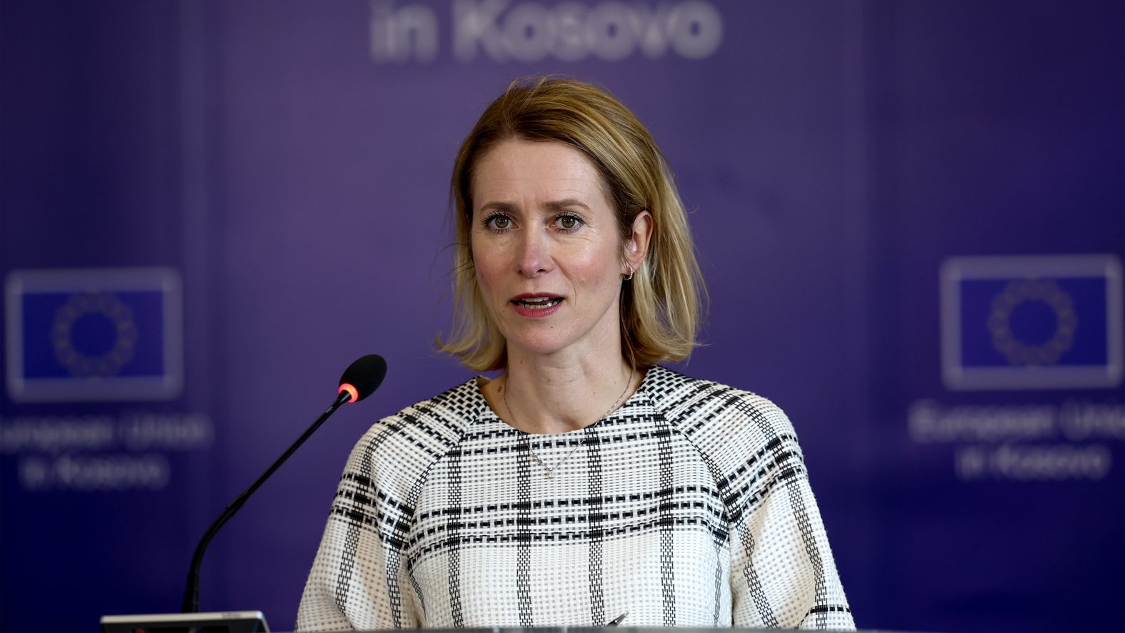 Demostat: EU najavljuje jaču borbu protiv dezinformacija i propagande u medijima - Politika ...