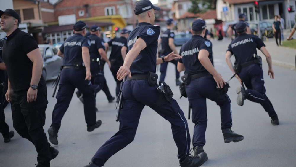 Muškarac koji je pokušao da probije blokadu u Novom Pazaru pušten da se brani sa slobode ...