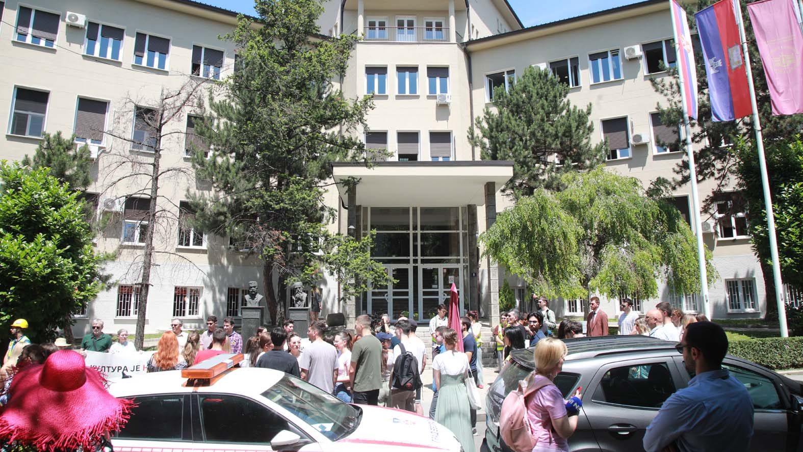 Progon dekanke Tatjane Simić - Lični stavovi - Dnevni list Danas