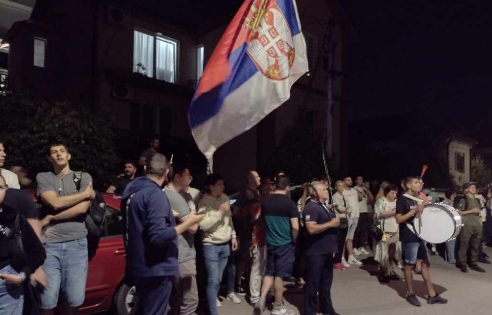 Sutra "pumpanje" za Anu Brnabiċ: Završen protest u Kragujevcu (VIDEO ...