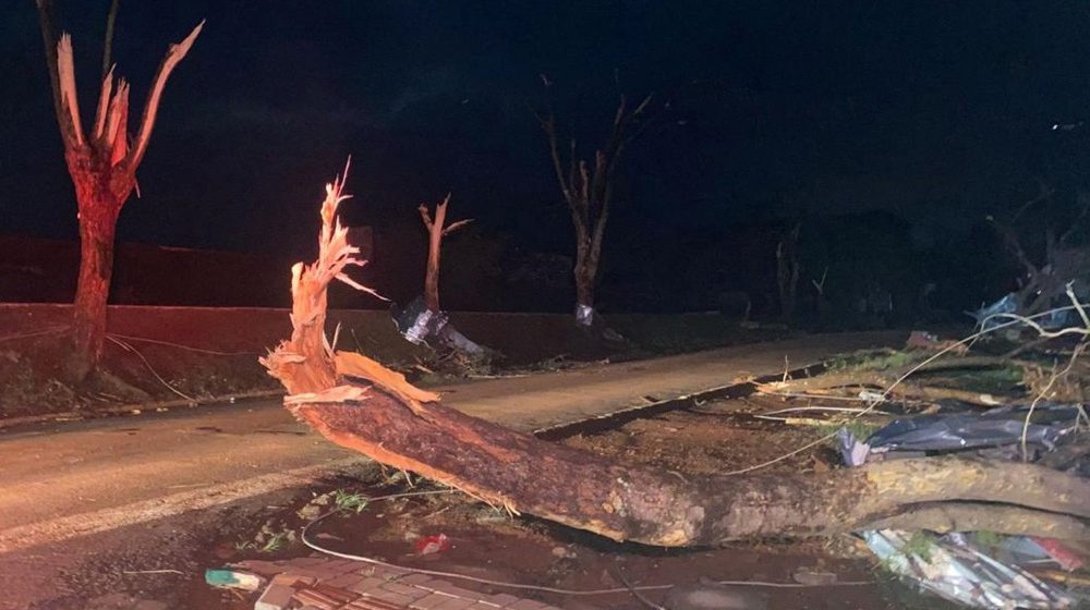 Snažan tornado na jugu Brazila, šestoro poginulih - Svet - Dnevni list ...