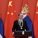 Vučiću prošle godine poklonjeni skupocen sat, portreti, pesma ...