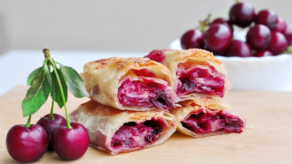 Pita sa višnjama - najlepša letnja poslastica - Život - Dnevni list Danas